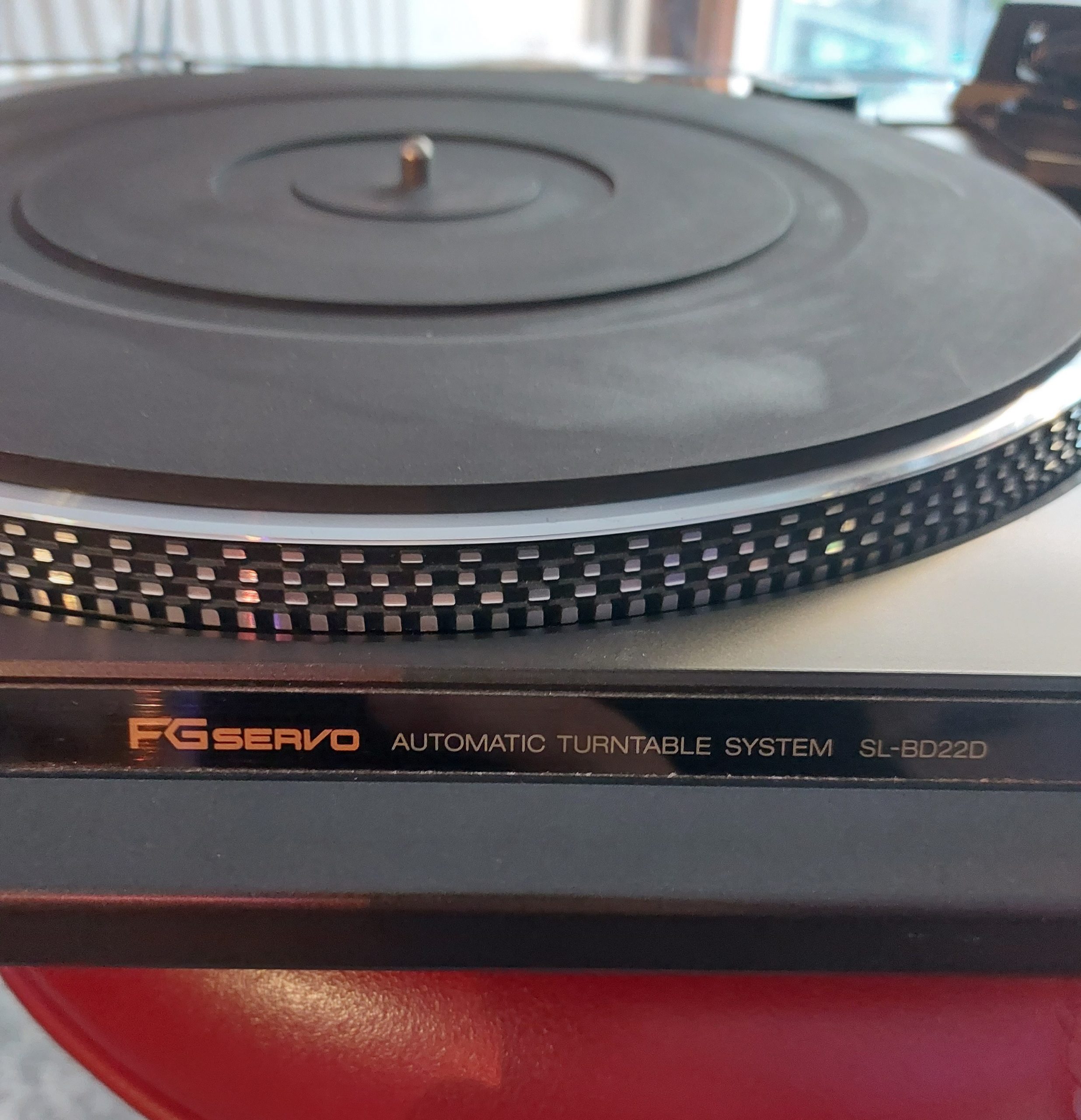 Technics SL-BD22D vinyylilevysoitin - Levykauppa 33 RPM Oy